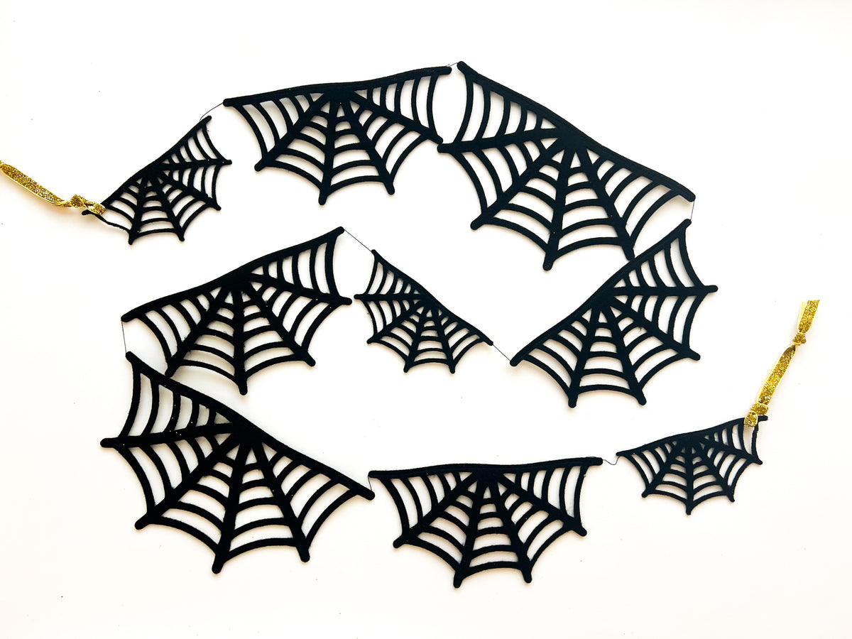 Felt Spider Web Garland – Pearl and Jane
